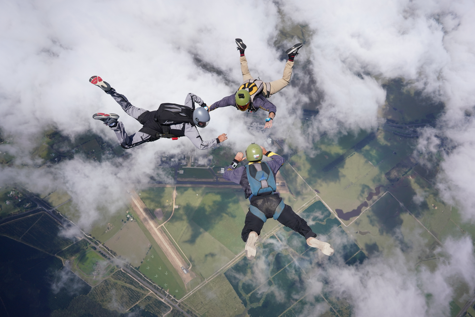 Fun Jumpers Skydive Dropzone in Victoria - Number 1 dropzone